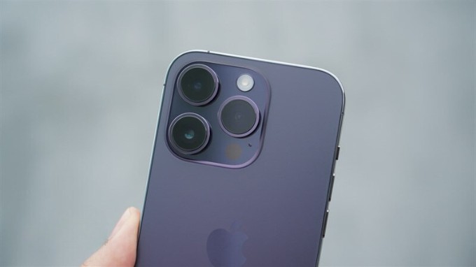 So sánh iPhone 15 và iPhone 14 Pro Max: Bản thường đã đủ sức đọ lại bản ...